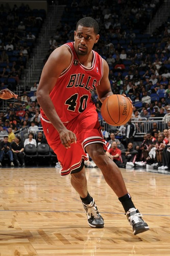 Hallmark of NBA Longevity: Bulls' Kurt Thomas Plays 1000 Games