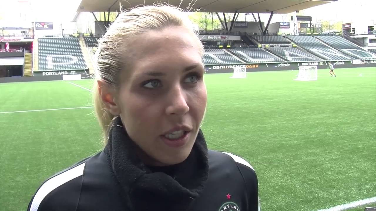 Allie Long: Darkhorse USWNT Star at Rio Olympics