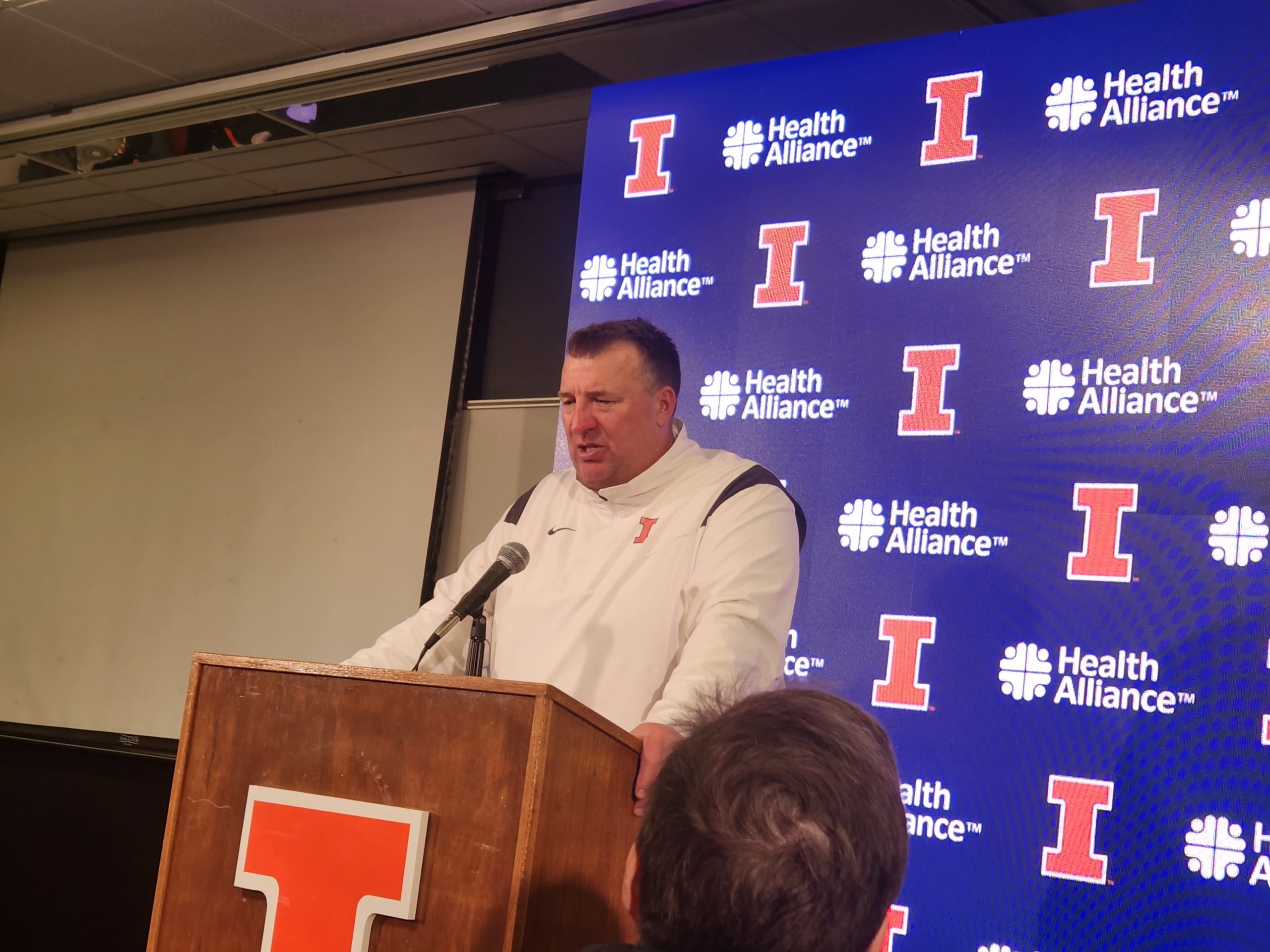 Bielema 'very angry' at Big Ten Refs in Controversial Michigan Loss