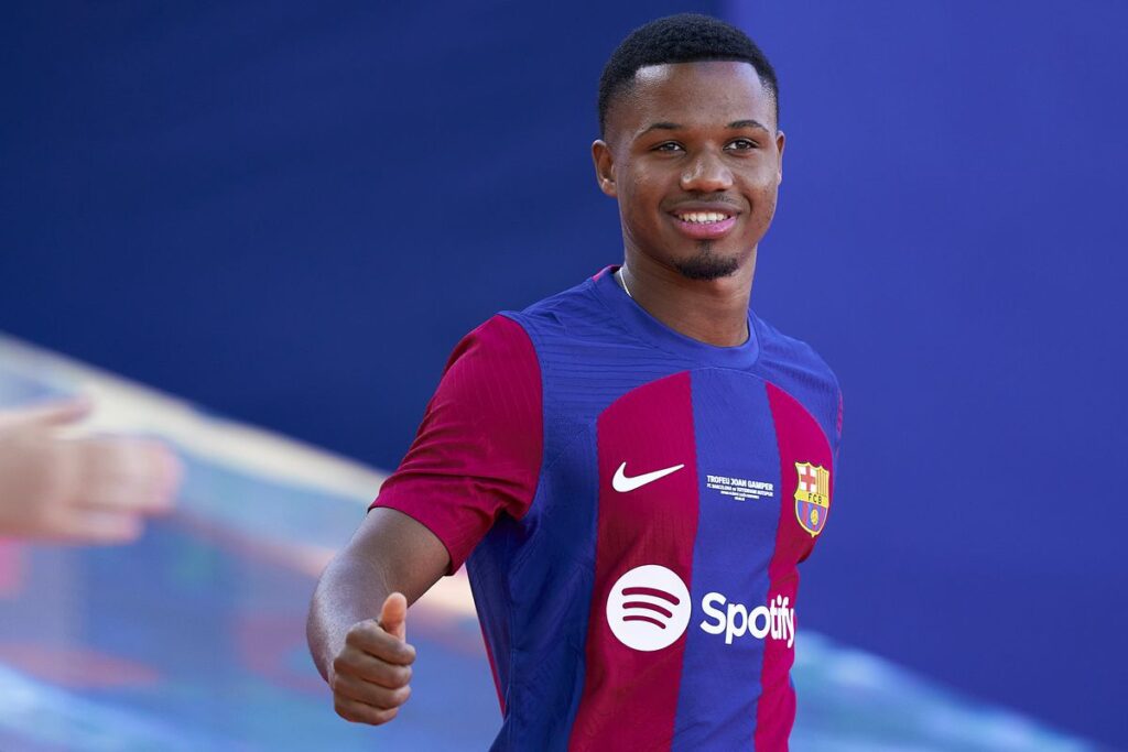 Barcelona at BVB Team News: Fati, Araujo, Sule, Brandt, Adeyemi